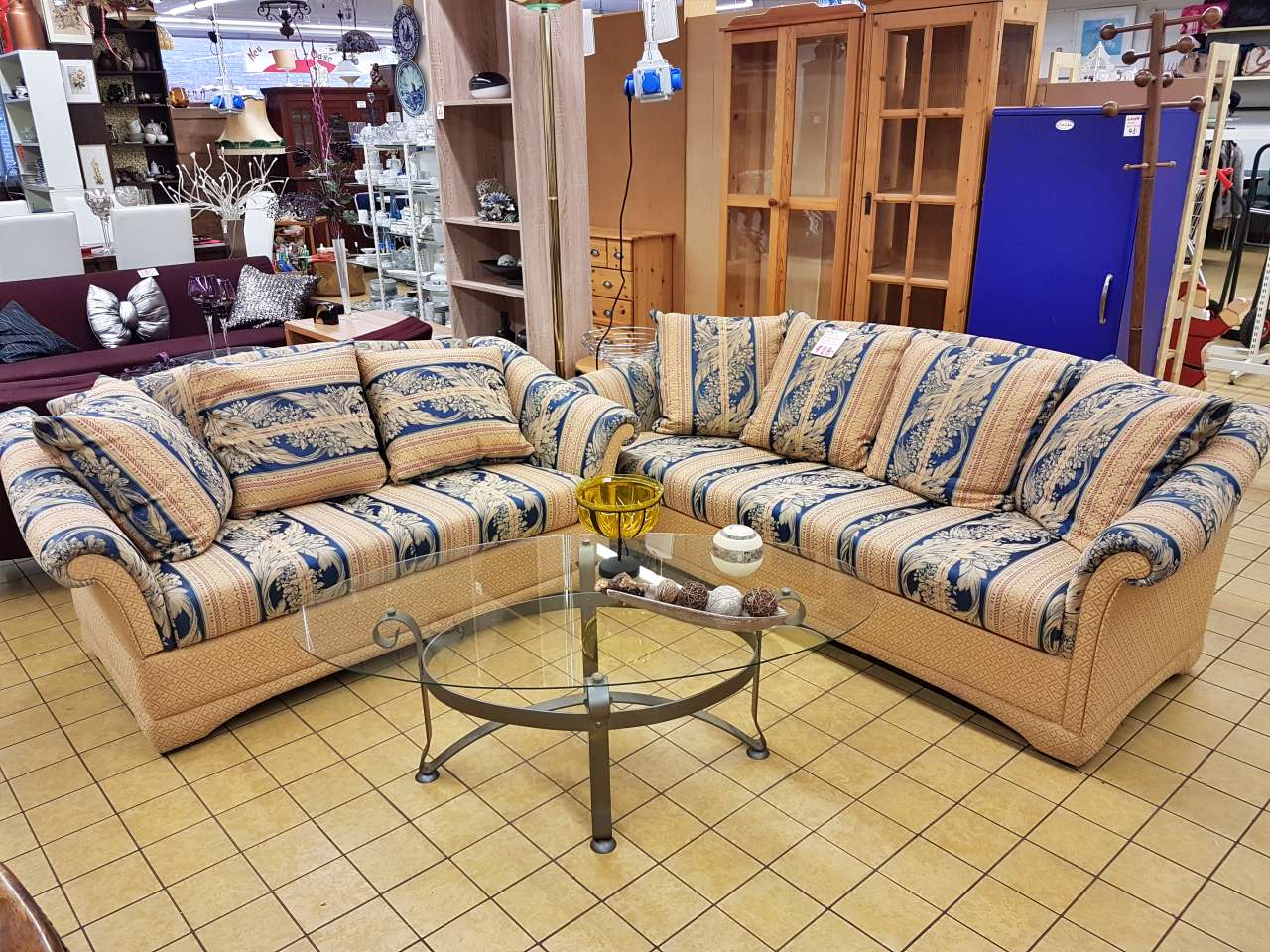 RABATTAKTION 30 % * Couch * Sofa * Sessel| Trödel Oase Secondhand Möbel ...